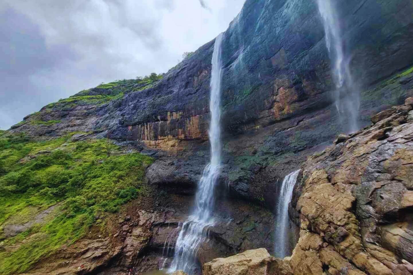 Reverse Waterfall Lonavala (Entry Fee, Timings, Best time to visit ...